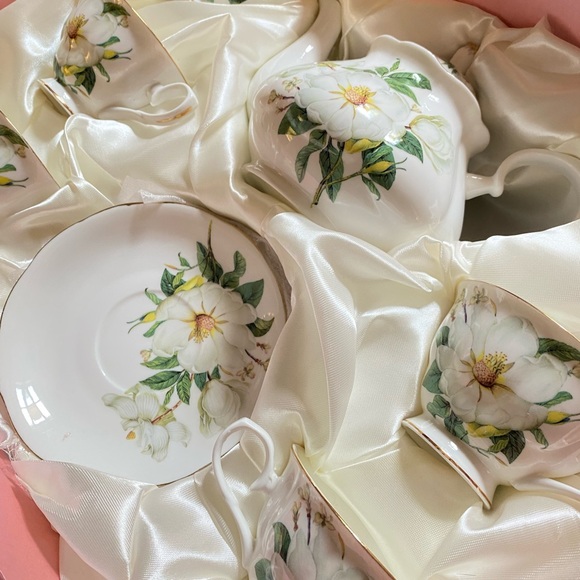 Dining | English Floral China Tea Set Designed By Englands Royal ...